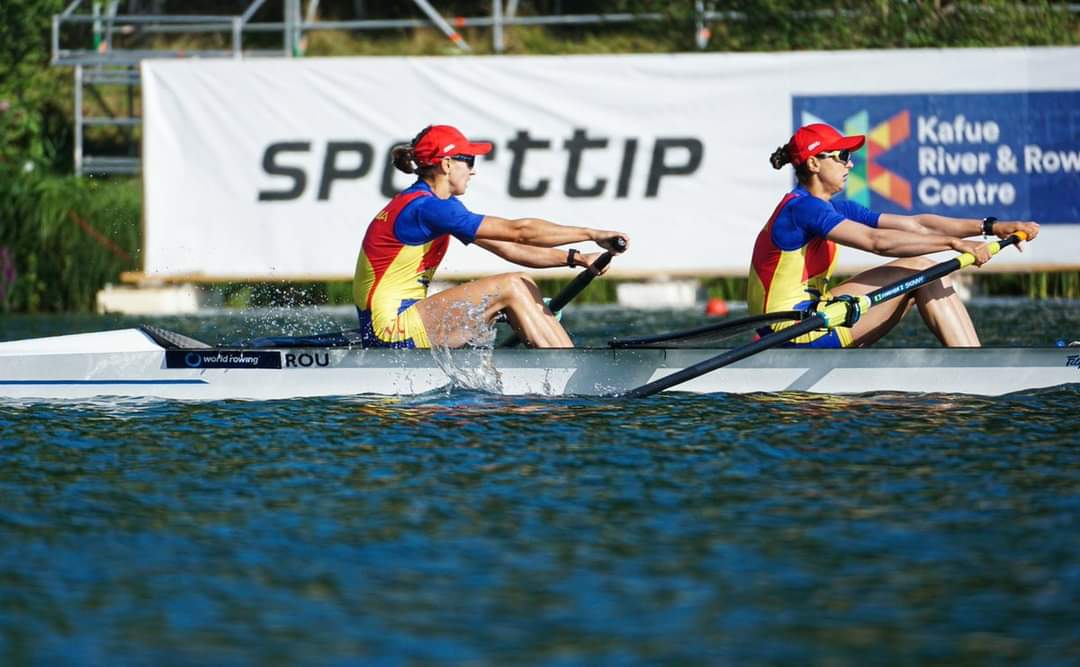 Opt bărci tricolore în semifinale și două în recalificări la Cupa ...