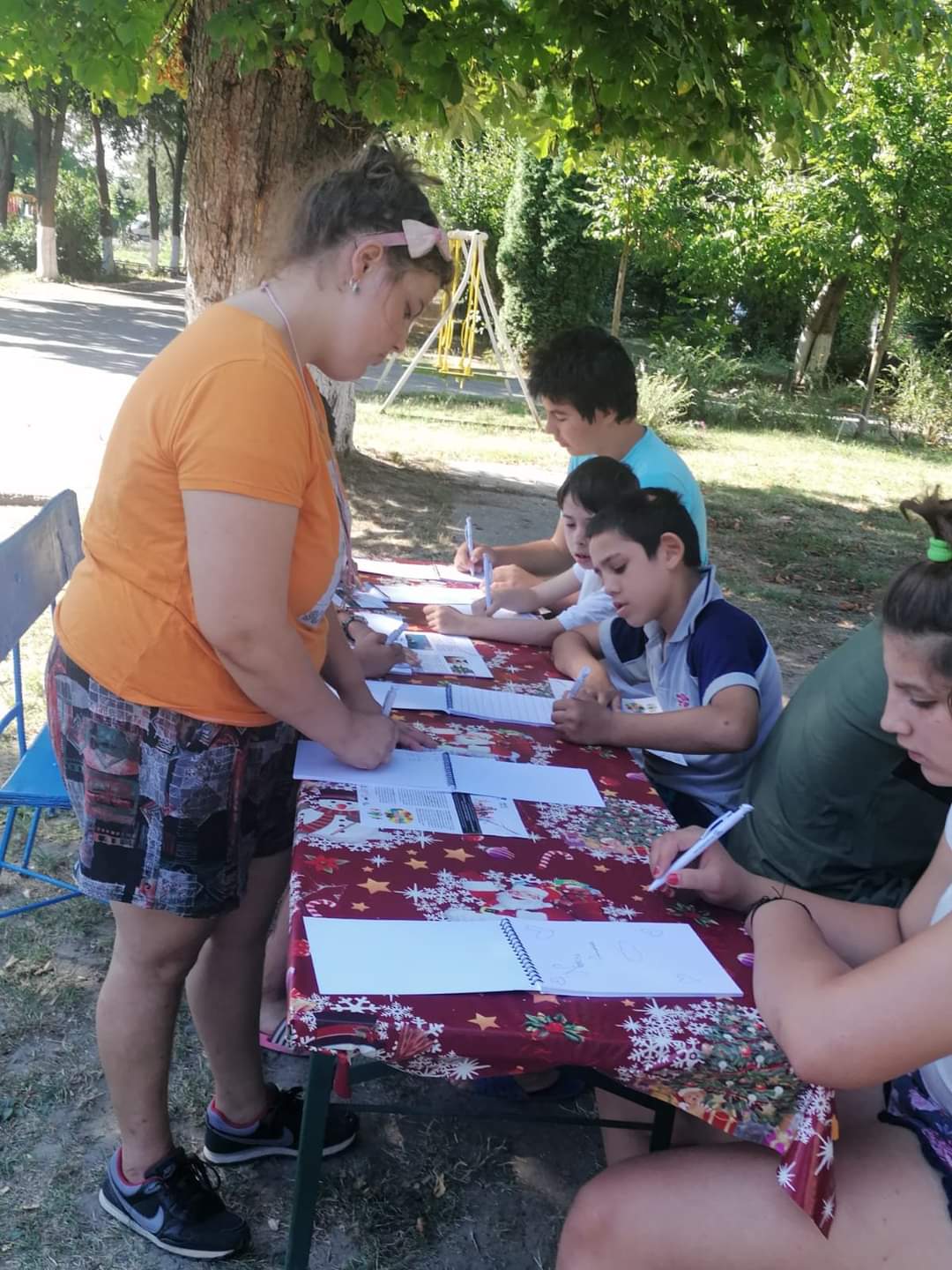 Materiale educative, pentru copiii şi adulţii cu dizabilităţi, din ...