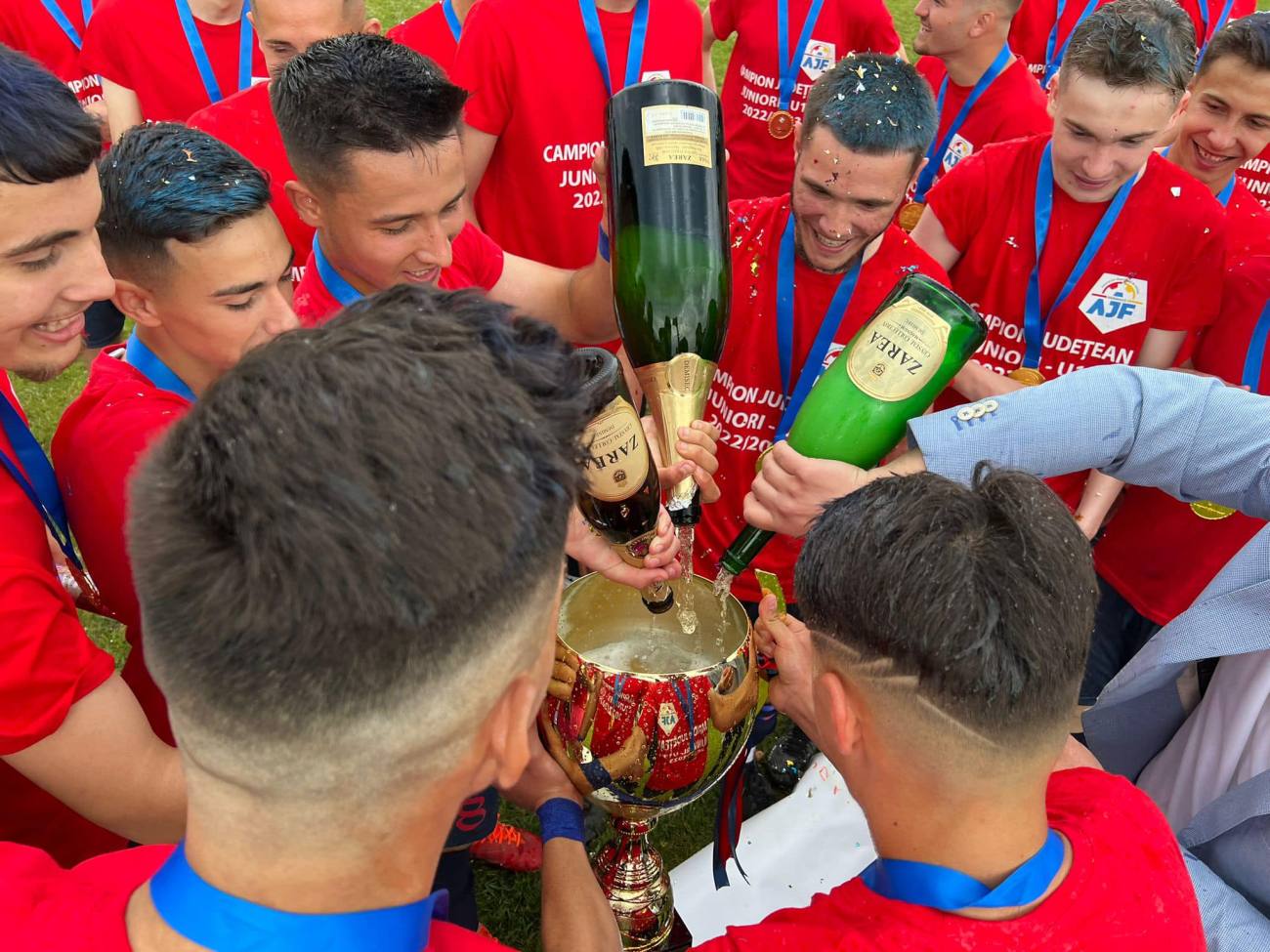 Străjerii Răzvad U19 au câștigat Campionatul Județean de Fotbal, chiar ...