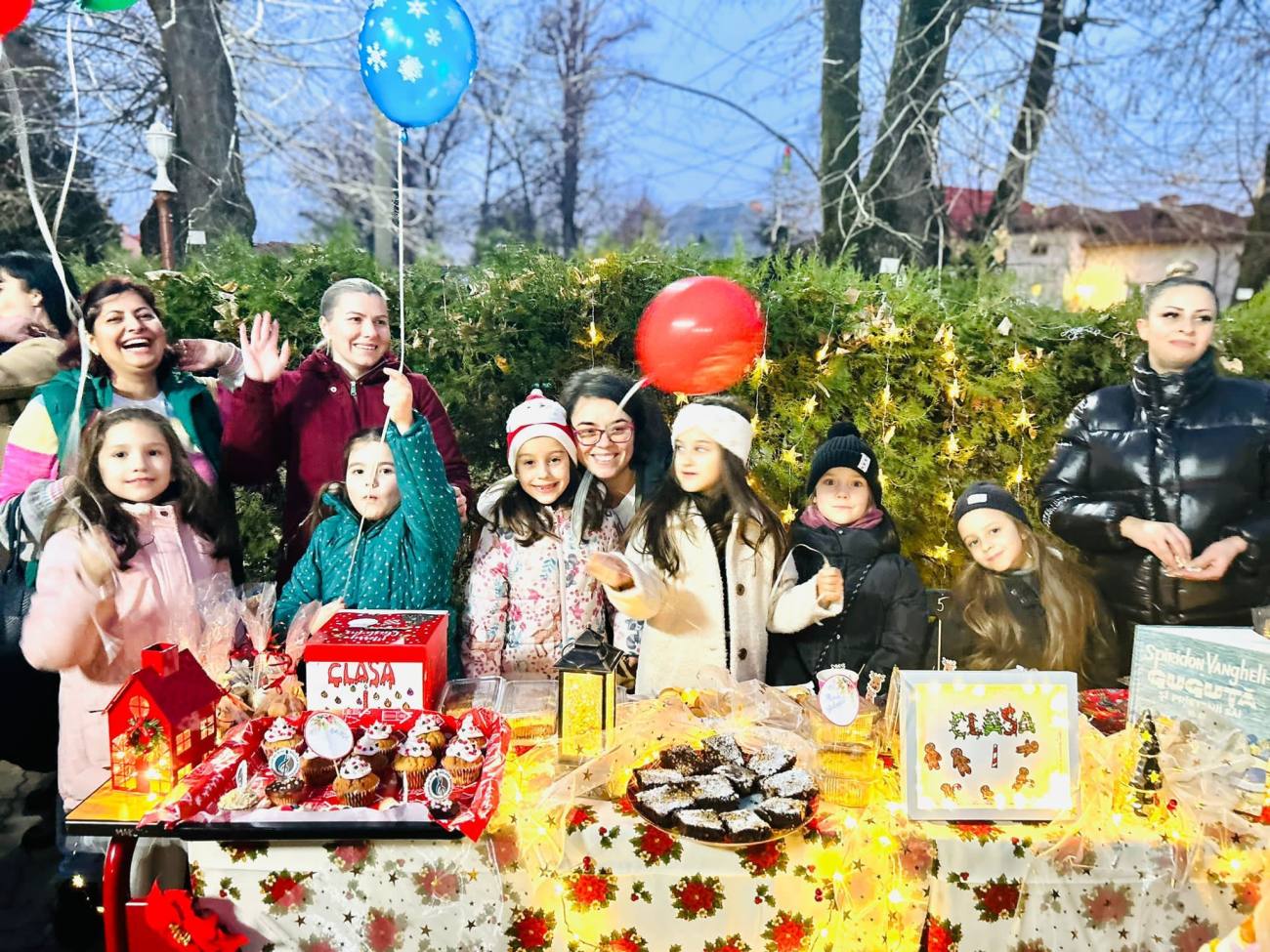 O nouă ediție a Târgului de Crăciun a însuflețit curtea Liceului de ...