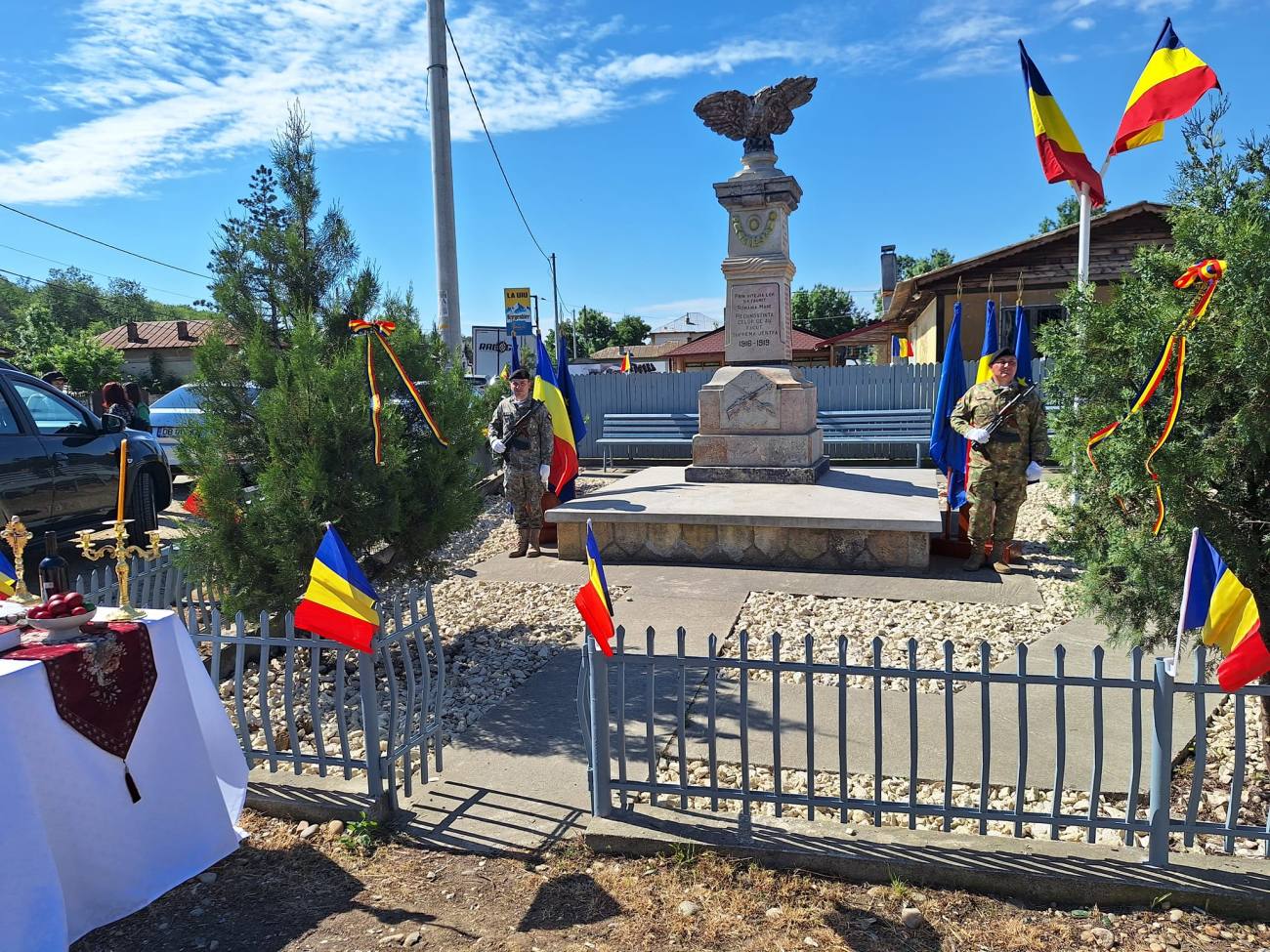 Momente solemne, la împlinirea a 100 de ani de când a fost înălțat ...