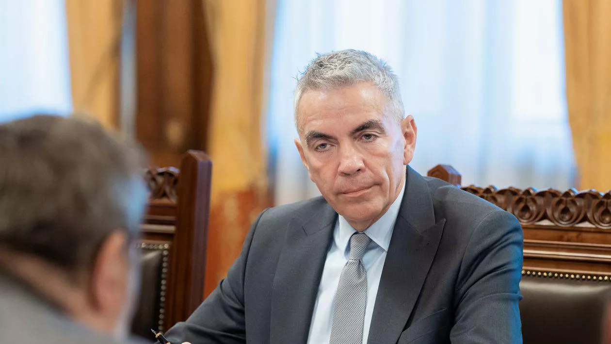 Dragoş Anastasiu a recunoscut că a dat mită unei funcţionare ANAF, timp ...